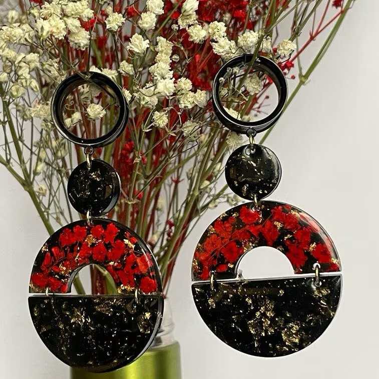 Unique flower gauges with dangle double flared stainless steel – OhMyGauges